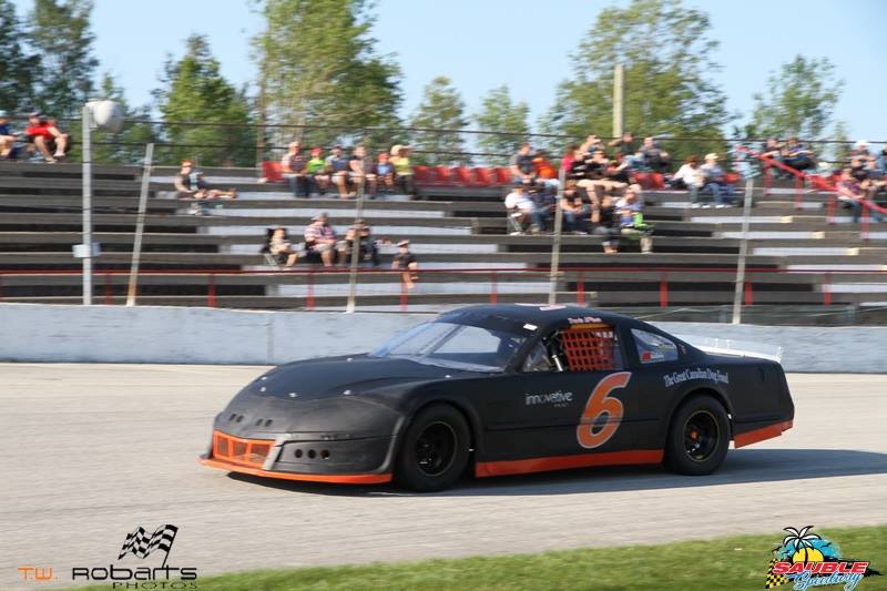 Travis McLean Posts Top-15 at The Battle of the Beach – Short Track Musings