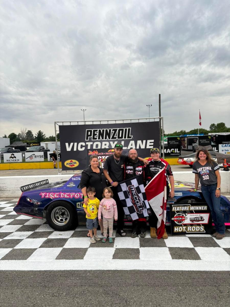 Tyler Hawn Out-Lasts Battle at Delaware for OSCAAR Hot Rod Victory ...